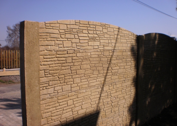 Vzor: kámen štípaný - Ploty Ostrava